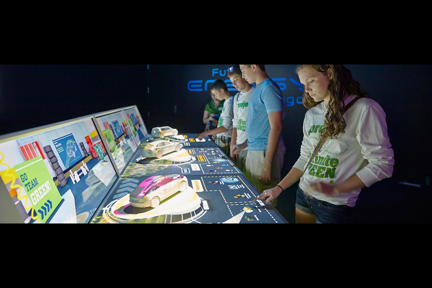 Visiting museums can be fun too! Display design combined with ...