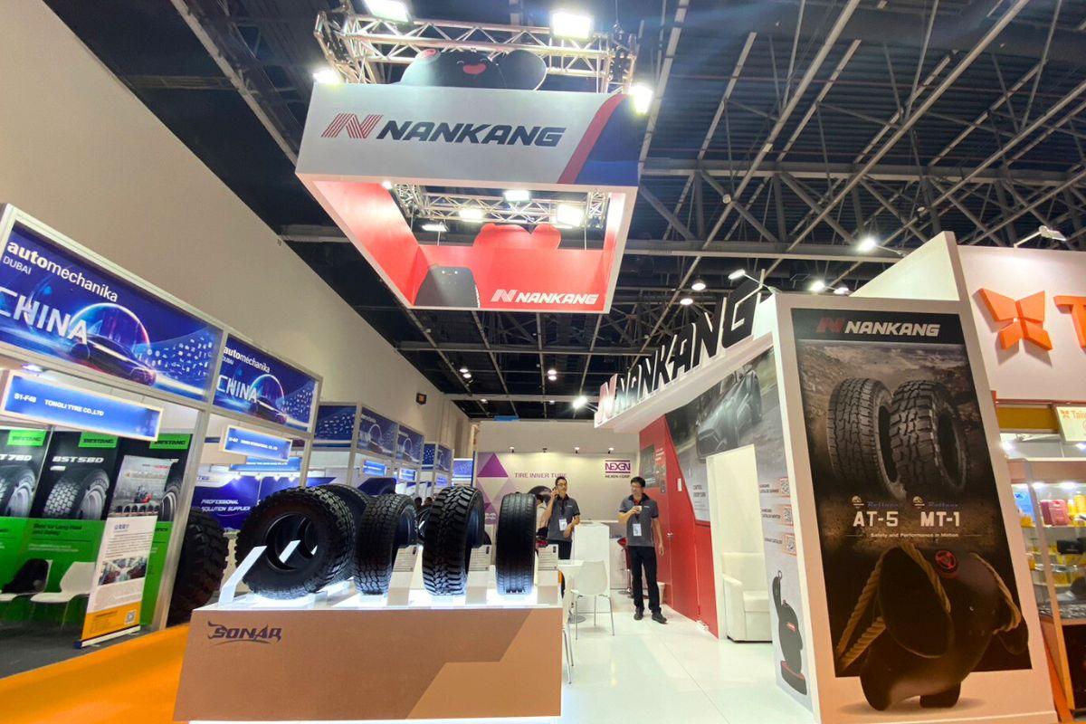 【展場設計】2023杜拜國際汽車零配件展，精采絕「輪」駕馭世界級展場｜KingOne Design 王一設計