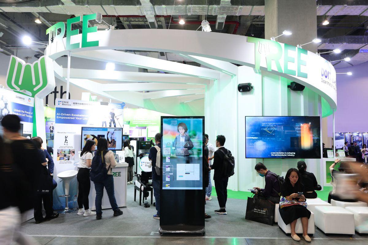 【展場設計】 InnoVEX 2025 - TREE新創主題館，AI沉浸探索科技光樹｜KingOne Design 王一設計